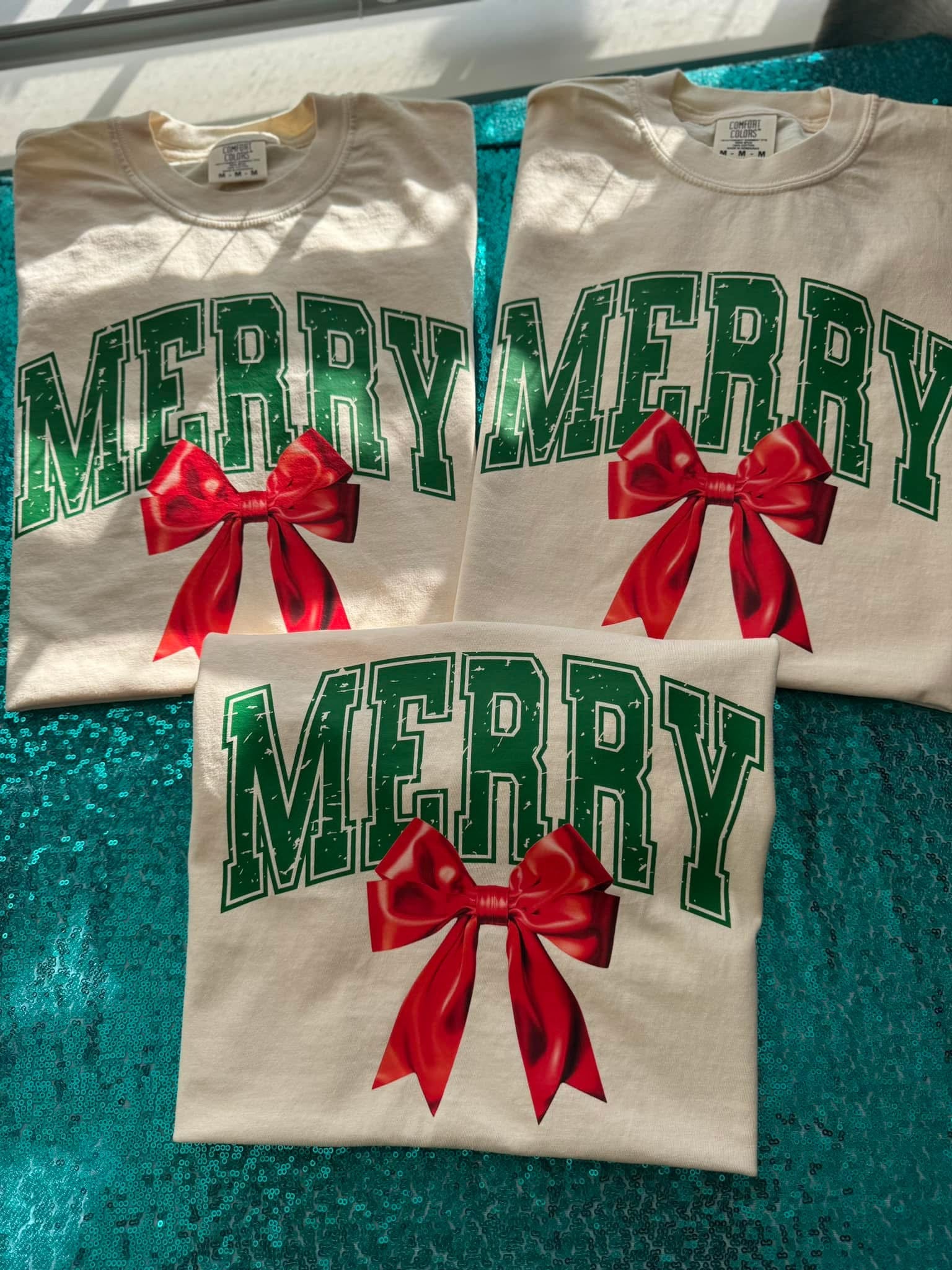 (Copy) Merry Red Bow – Hey Sister and Co